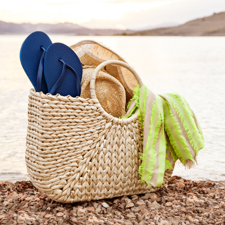 Island Travel and Packing Tips for Women (with Printable Checklist ...